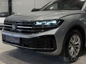 Серый Фольксваген Туарег 2024 в Рига, объемом двигателя 3.00 л и пробегом 45 тыс. км за 48990 €, фото 36 на AUTOMOTO.COM.LV