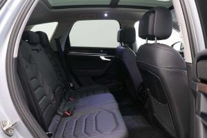 Pelēks Volkswagen Touareg 2024 Viļņa, ar dzinēja tilpumu 3.00 L un nobraukumu 65 tūkst. km par 55490 €, foto 13 vietnē AUTOMOTO.COM.LV