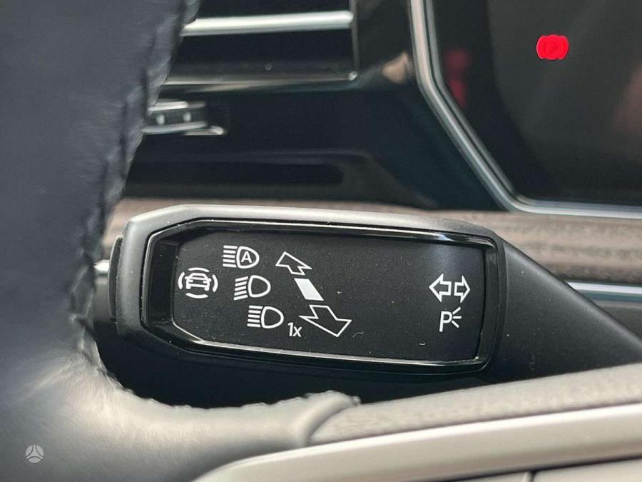 Grey Volkswagen Touareg 2024 in Vilnius, with an engine capacity of 2.97 L and mileage of 59 thousand km for 50250 €, photo 19 on AUTOMOTO.COM.LV