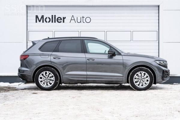 Pelēks Volkswagen Touareg 2025 Rīga, ar dzinēja tilpumu 3.00 L un nobraukumu 1 tūkst. km par 80000 €, foto 5 vietnē AUTOMOTO.COM.LV