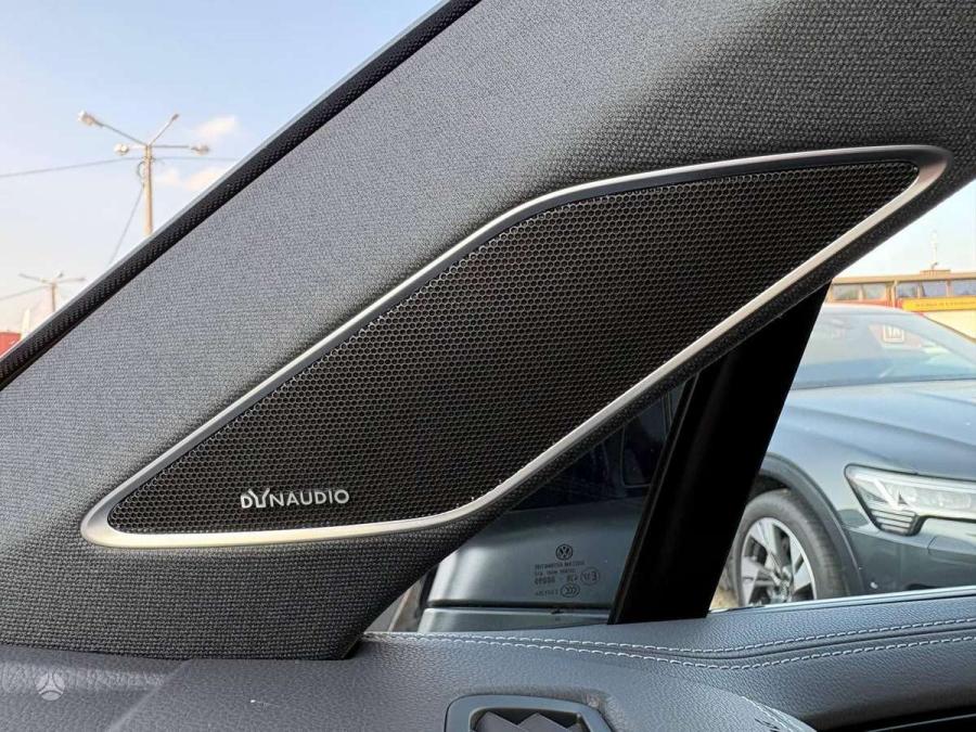Pelēks Volkswagen Touareg 2025 Viļņa, ar dzinēja tilpumu 2.97 L un nobraukumu 17 tūkst. km par 75500 €, foto 18 vietnē AUTOMOTO.COM.LV