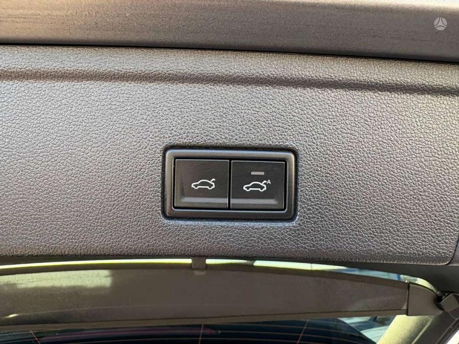 Pelēks Volkswagen Touareg 2025 Viļņa, ar dzinēja tilpumu 2.97 L un nobraukumu 17 tūkst. km par 75500 €, foto 42 vietnē AUTOMOTO.COM.LV
