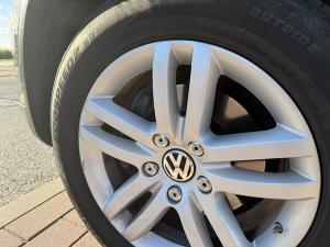 Pelēks Volkswagen Touareg 2012 Tallina, ar dzinēja tilpumu 3.00 L un nobraukumu 340 tūkst. km par 11490 €, foto 8 vietnē AUTOMOTO.COM.LV
