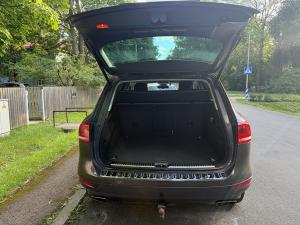 Pelēks Volkswagen Touareg 2012 Tallina, ar dzinēja tilpumu 3.00 L un nobraukumu 340 tūkst. km par 11490 €, foto 14 vietnē AUTOMOTO.COM.LV