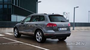 Pelēks Volkswagen Touareg 2015 Tallina, ar dzinēja tilpumu 4.10 L un nobraukumu 178 tūkst. km par 18800 €, foto 6 vietnē AUTOMOTO.COM.LV