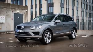 Pelēks Volkswagen Touareg 2015 Tallina, ar dzinēja tilpumu 4.10 L un nobraukumu 178 tūkst. km par 18800 €, foto 7 vietnē AUTOMOTO.COM.LV
