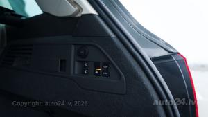 Pelēks Volkswagen Touareg 2015 Tallina, ar dzinēja tilpumu 4.10 L un nobraukumu 178 tūkst. km par 18800 €, foto 15 vietnē AUTOMOTO.COM.LV