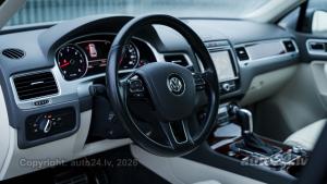 Pelēks Volkswagen Touareg 2015 Tallina, ar dzinēja tilpumu 4.10 L un nobraukumu 178 tūkst. km par 18800 €, foto 17 vietnē AUTOMOTO.COM.LV