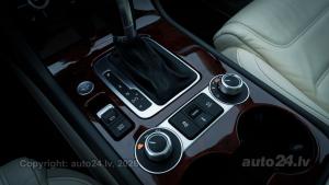 Pelēks Volkswagen Touareg 2015 Tallina, ar dzinēja tilpumu 4.10 L un nobraukumu 178 tūkst. km par 18800 €, foto 25 vietnē AUTOMOTO.COM.LV