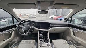 Pelēks Volkswagen Touareg 2021 Tallina, ar dzinēja tilpumu 3.00 L un nobraukumu 102 tūkst. km par 42000 €, foto 4 vietnē AUTOMOTO.COM.LV