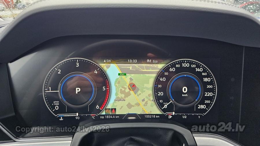 Pelēks Volkswagen Touareg 2021 Tallina, ar dzinēja tilpumu 3.00 L un nobraukumu 102 tūkst. km par 42000 €, foto 6 vietnē AUTOMOTO.COM.LV