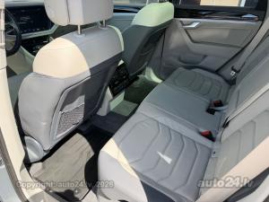 Pelēks Volkswagen Touareg 2023 Viljandi, ar dzinēja tilpumu 3.00 L un nobraukumu 140 tūkst. km par 49500 €, foto 12 vietnē AUTOMOTO.COM.LV