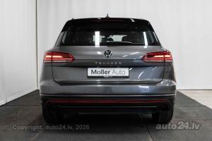 Grey Volkswagen Touareg 2023 in Tallinn, with an engine capacity of 3.00 L and mileage of 151 thousand km for 39200 €, photo 6 on AUTOMOTO.COM.LV