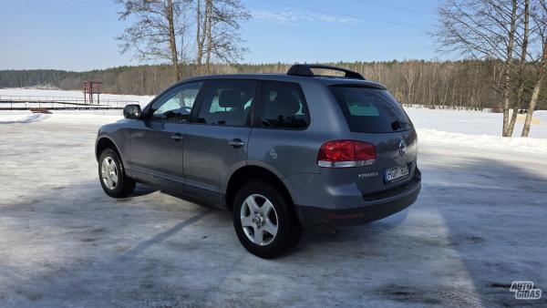 Volkswagen Touareg 2005 in Vilnius, with an engine capacity of 3.00 L and mileage of 215 thousand km for 3400 €, photo 2 on AUTOMOTO.COM.LV