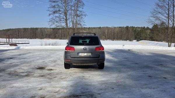 Volkswagen Touareg 2005 in Vilnius, with an engine capacity of 3.00 L and mileage of 215 thousand km for 3400 €, photo 6 on AUTOMOTO.COM.LV