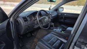 Volkswagen Touareg 2005 Viļņa, ar dzinēja tilpumu 3.00 L un nobraukumu 215 tūkst. km par 3400 €, foto 9 vietnē AUTOMOTO.COM.LV