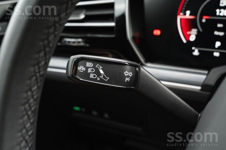 Volkswagen Touareg 2025 in Riga, with an engine capacity of 3.00 L and mileage of 24 thousand km for 63500 €, photo 13 on AUTOMOTO.COM.LV