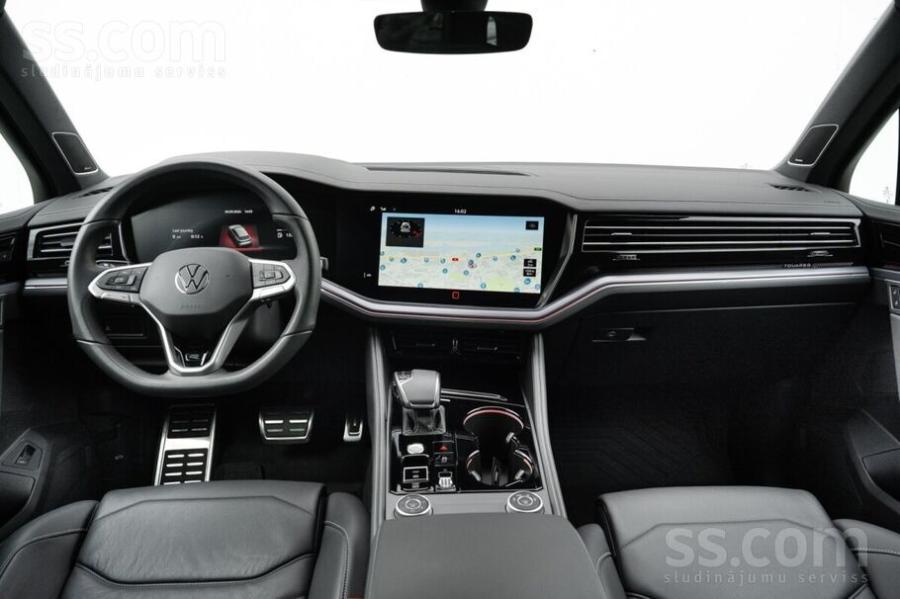 Volkswagen Touareg 2025 in Riga, with an engine capacity of 3.00 L and mileage of 24 thousand km for 63500 €, photo 32 on AUTOMOTO.COM.LV