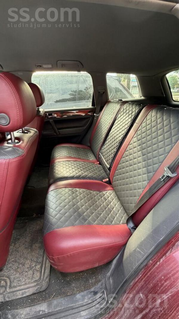 Sarkans Volkswagen Touareg 2004 Rēzekne, ar dzinēja tilpumu 2.50 L un nobraukumu 300 tūkst. km par 1000 €, foto 9 vietnē AUTOMOTO.COM.LV
