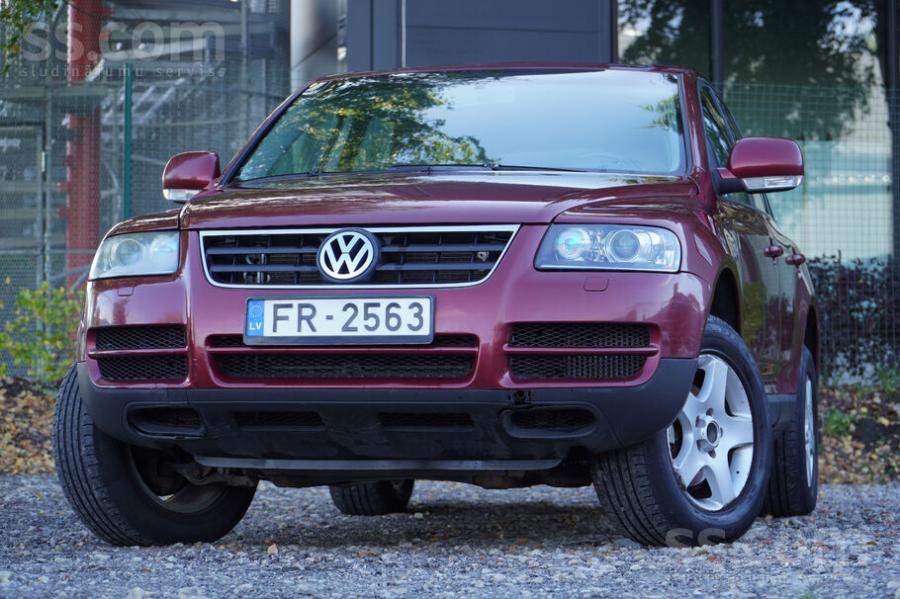 Sarkans Volkswagen Touareg 2005 Rīga, ar dzinēja tilpumu 2.50 L un nobraukumu 268 tūkst. km par 2490 €, foto 3 vietnē AUTOMOTO.COM.LV