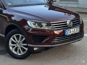 Sarkans Volkswagen Touareg 2017 Jonava, ar dzinēja tilpumu 3.00 L un nobraukumu 247 tūkst. km par 15999 €, foto 17 vietnē AUTOMOTO.COM.LV