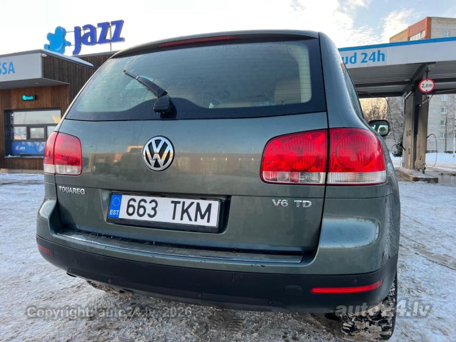 Volkswagen Touareg 2006 in Narva, with an engine capacity of 3.00 L and mileage of 303 thousand km for 2999 €, photo 11 on AUTOMOTO.COM.LV