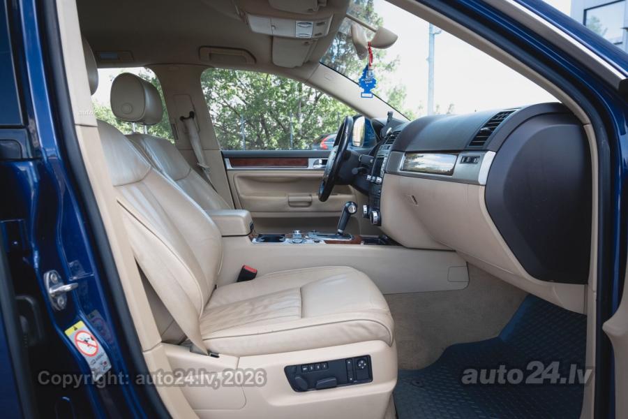 Volkswagen Touareg 2008 Tartu, ar dzinēja tilpumu 3.00 L un nobraukumu 369 tūkst. km par 5499 €, foto 12 vietnē AUTOMOTO.COM.LV
