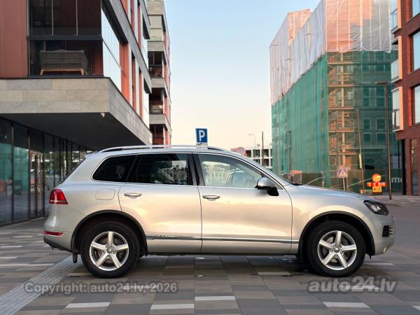 Volkswagen Touareg 2013 Tallina, ar dzinēja tilpumu 3.00 L un nobraukumu 389 tūkst. km par 9000 €, foto 4 vietnē AUTOMOTO.COM.LV