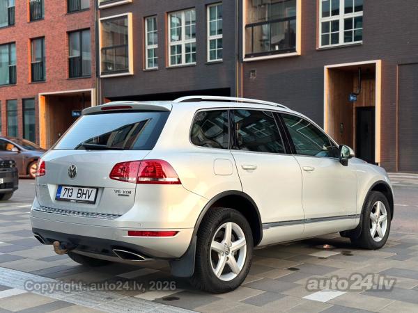 Volkswagen Touareg 2013 Tallina, ar dzinēja tilpumu 3.00 L un nobraukumu 389 tūkst. km par 9000 €, foto 5 vietnē AUTOMOTO.COM.LV