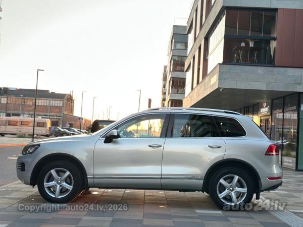 Volkswagen Touareg 2013 Tallina, ar dzinēja tilpumu 3.00 L un nobraukumu 389 tūkst. km par 9000 €, foto 8 vietnē AUTOMOTO.COM.LV