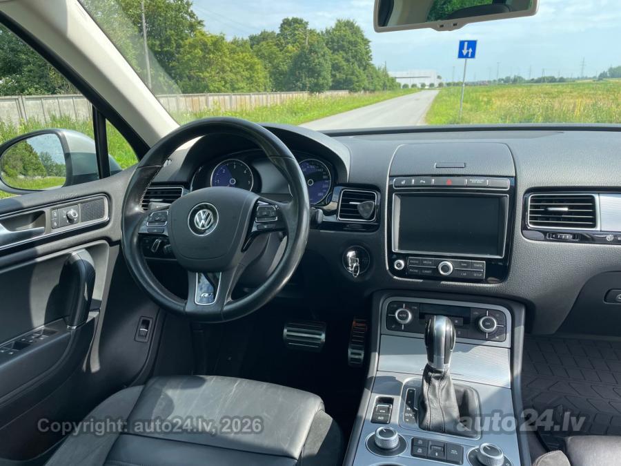 Volkswagen Touareg 2015 Tallina, ar dzinēja tilpumu 3.00 L un nobraukumu 196 tūkst. km par 18200 €, foto 9 vietnē AUTOMOTO.COM.LV