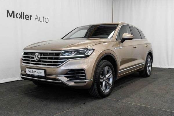 Volkswagen Touareg 2018 in Tallinn, with an engine capacity of 3.00 L and mileage of 194 thousand km for 29900 €, photo 1 on AUTOMOTO.COM.LV