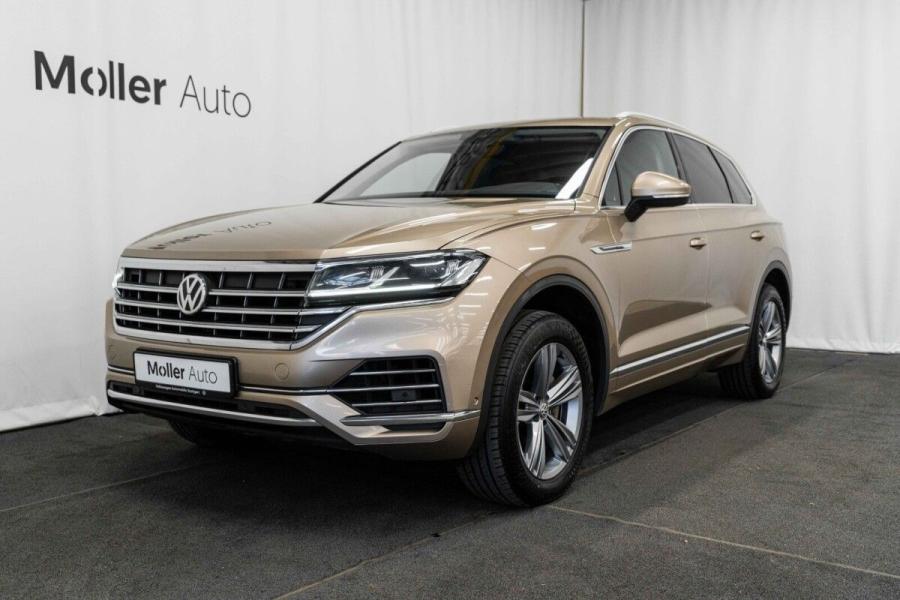 Volkswagen Touareg 2018 in Tallinn, with an engine capacity of 3.00 L and mileage of 194 thousand km for 29900 €, photo 1 on AUTOMOTO.COM.LV