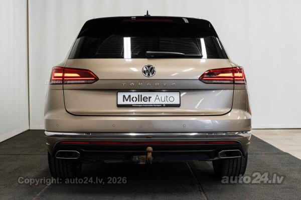 Volkswagen Touareg 2018 in Tallinn, with an engine capacity of 3.00 L and mileage of 194 thousand km for 29900 €, photo 6 on AUTOMOTO.COM.LV