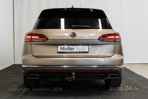 Volkswagen Touareg 2018 in Tallinn, with an engine capacity of 3.00 L and mileage of 194 thousand km for 29900 €, photo 6 on AUTOMOTO.COM.LV