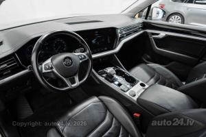 Volkswagen Touareg 2018 in Tallinn, with an engine capacity of 3.00 L and mileage of 194 thousand km for 29900 €, photo 9 on AUTOMOTO.COM.LV