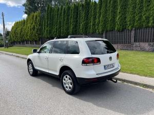 Balts Volkswagen Touareg 2007 Viļņa, ar dzinēja tilpumu 3.19 L un nobraukumu 325 tūkst. km par 3350 €, foto 4 vietnē AUTOMOTO.COM.LV