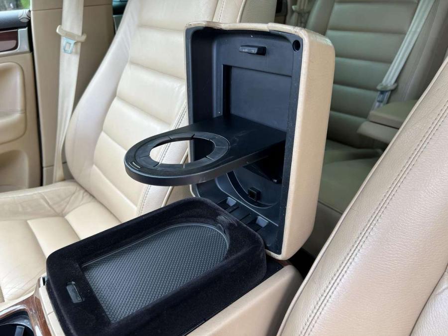 Balts Volkswagen Touareg 2007 Viļņa, ar dzinēja tilpumu 3.19 L un nobraukumu 325 tūkst. km par 3350 €, foto 27 vietnē AUTOMOTO.COM.LV
