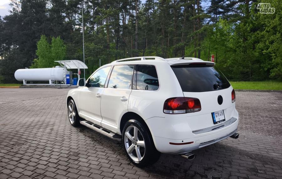 Balts Volkswagen Touareg 2008 Varėna, ar dzinēja tilpumu 3.60 L un nobraukumu 322 tūkst. km par 3100 €, foto 6 vietnē AUTOMOTO.COM.LV