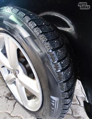 Balts Volkswagen Touareg 2008 Varėna, ar dzinēja tilpumu 3.60 L un nobraukumu 322 tūkst. km par 3100 €, foto 17 vietnē AUTOMOTO.COM.LV