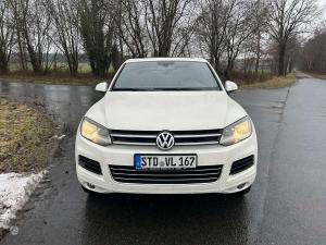 Balts Volkswagen Touareg 2010 Kauņa, ar dzinēja tilpumu 2.97 L un nobraukumu 270 tūkst. km par 8850 €, foto 3 vietnē AUTOMOTO.COM.LV