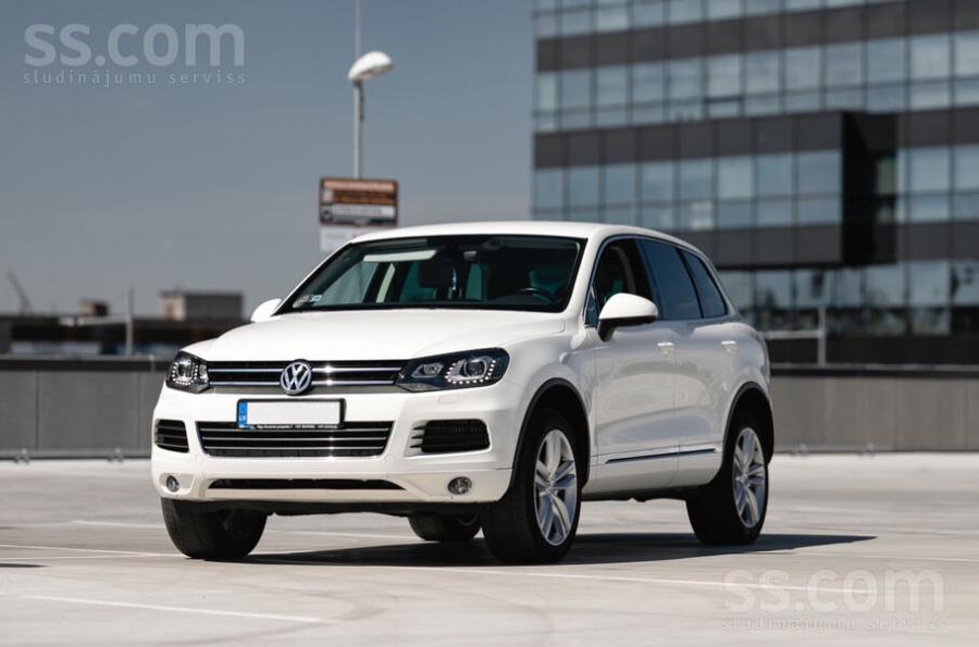 Balts Volkswagen Touareg 2011 Rīga, ar dzinēja tilpumu 3.00 L un nobraukumu 295 tūkst. km par 11100 €, foto 3 vietnē AUTOMOTO.COM.LV