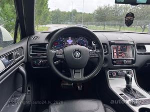 Balts Volkswagen Touareg 2011 Tallina, ar dzinēja tilpumu 3.00 L un nobraukumu 269 tūkst. km par 9350 €, foto 12 vietnē AUTOMOTO.COM.LV