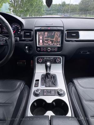 Balts Volkswagen Touareg 2011 Tallina, ar dzinēja tilpumu 3.00 L un nobraukumu 269 tūkst. km par 9350 €, foto 18 vietnē AUTOMOTO.COM.LV