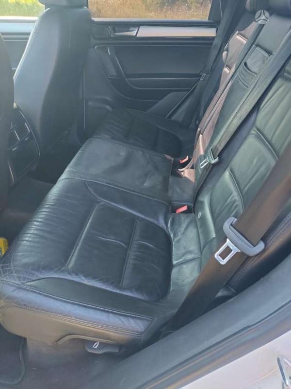 Balts Volkswagen Touareg 2011 Utena, ar dzinēja tilpumu 2.97 L un nobraukumu 207 tūkst. km par 8800 €, foto 10 vietnē AUTOMOTO.COM.LV
