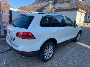 Balts Volkswagen Touareg 2012 Kauņa, ar dzinēja tilpumu 4.13 L un nobraukumu 295 tūkst. km par 12900 €, foto 3 vietnē AUTOMOTO.COM.LV