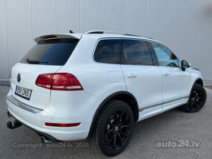 White Volkswagen Touareg 2012 in Tartu, with an engine capacity of 4.10 L and mileage of 280 thousand km for 14900 €, photo 2 on AUTOMOTO.COM.LV