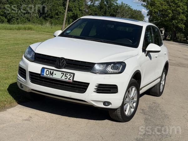 Balts Volkswagen Touareg 2012 Aizkraukle, ar dzinēja tilpumu 3.00 L un nobraukumu 327 tūkst. km par 8970 €, foto 3 vietnē AUTOMOTO.COM.LV