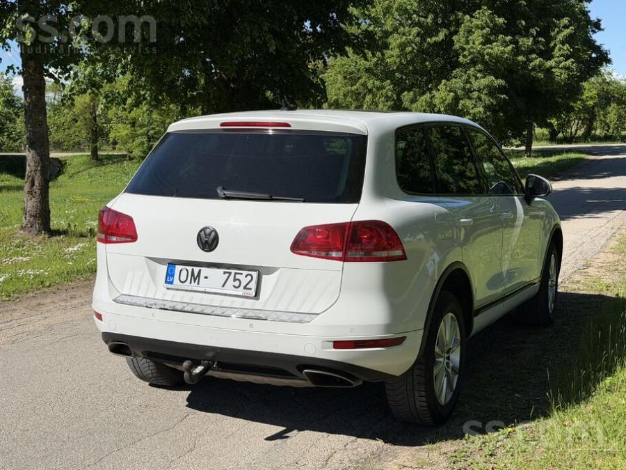 Balts Volkswagen Touareg 2012 Aizkraukle, ar dzinēja tilpumu 3.00 L un nobraukumu 327 tūkst. km par 8970 €, foto 24 vietnē AUTOMOTO.COM.LV