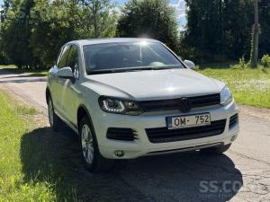 Balts Volkswagen Touareg 2012 Aizkraukle, ar dzinēja tilpumu 3.00 L un nobraukumu 327 tūkst. km par 8970 €, foto 25 vietnē AUTOMOTO.COM.LV